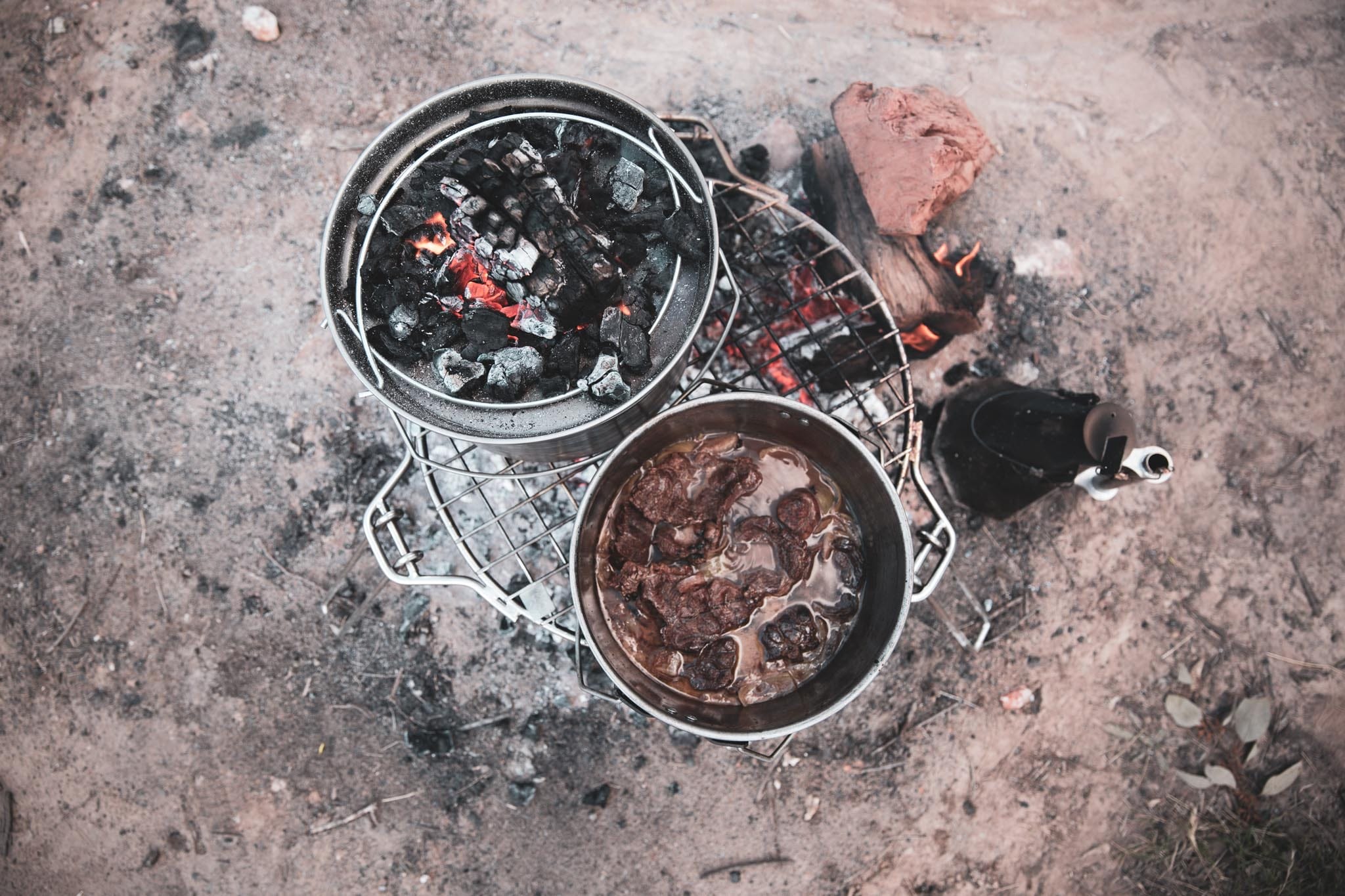 Braai Potjie 菱 (BBQ Stew) with Roasted Veggies 凌 - OZ Braai